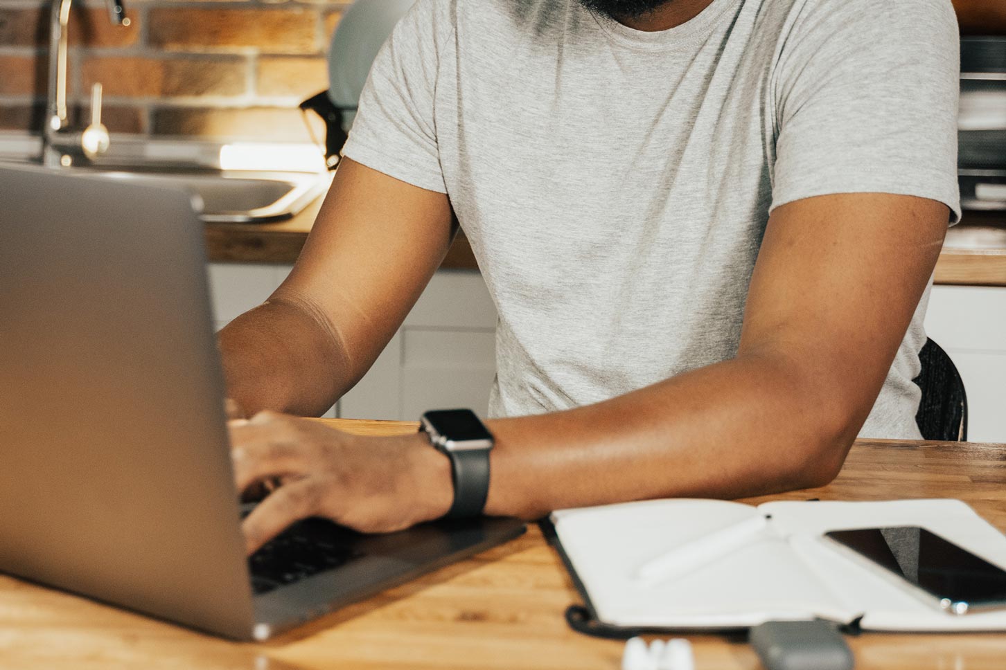 Rothwell International B.V. Contract Management Services